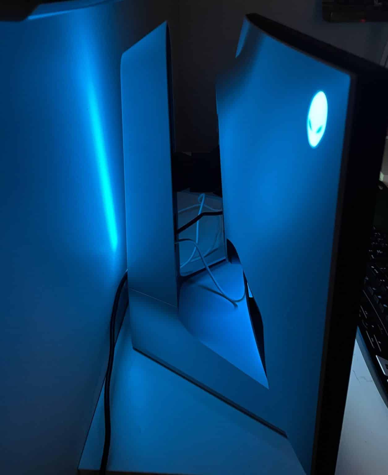 Alienware AW2721D – Review Ultra-Fast 240Hz 1440p Gaming Monitor with G ...