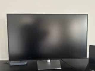 Dell UltraSharp U4323QE Review – 43-Inch 4K Monitor with USB-C Hub for ...