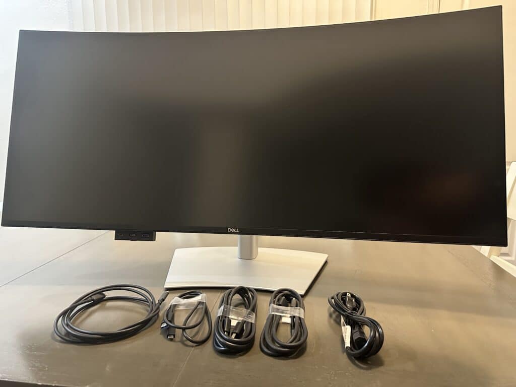 Dell U4025QW Review – Premium 120Hz WUHD Ultrawide with Thunderbolt 4 ...